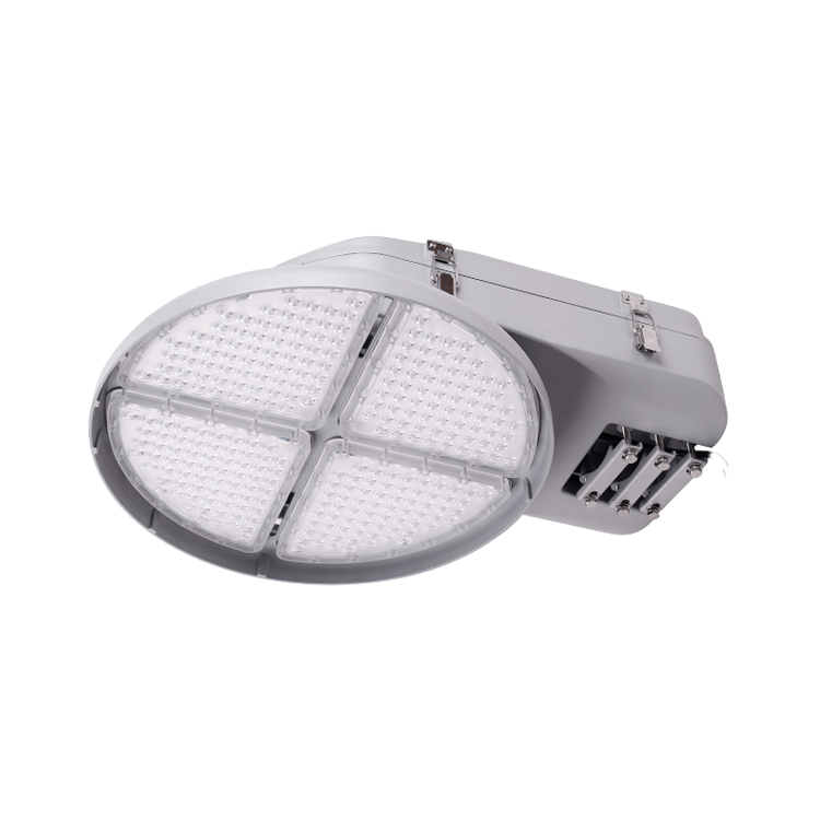 720W high-mast luminaire for outdoor freeway and seaport lighting